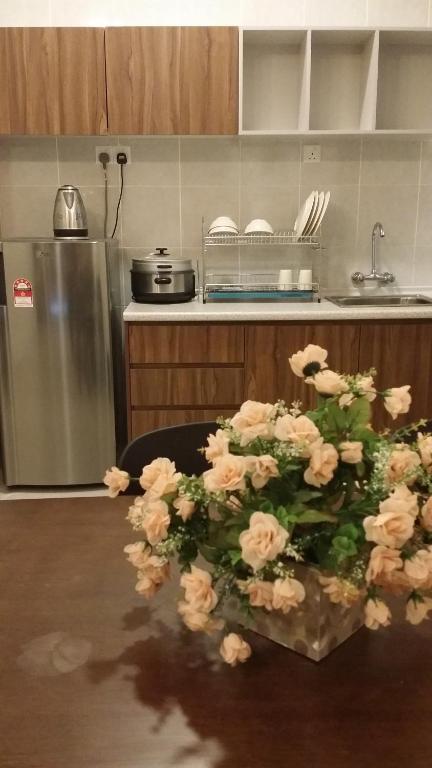 Barrington Square 2 Rooms Apartment at Golden Hill Night Market ...