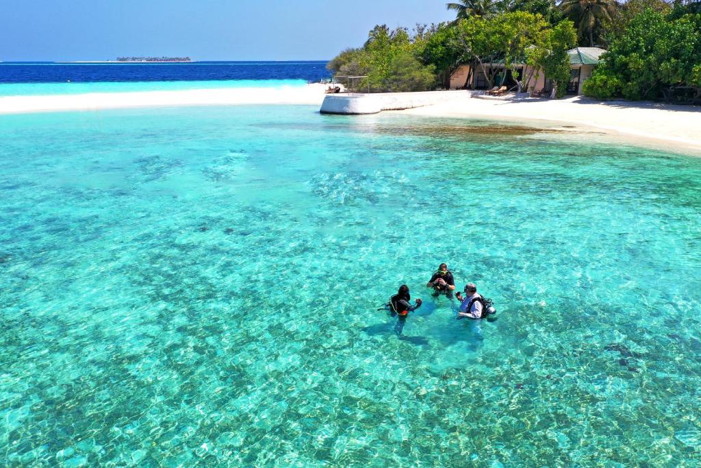 Eriyadu Island Resort, Maldive Islands | 2023 Updated Prices, Deals