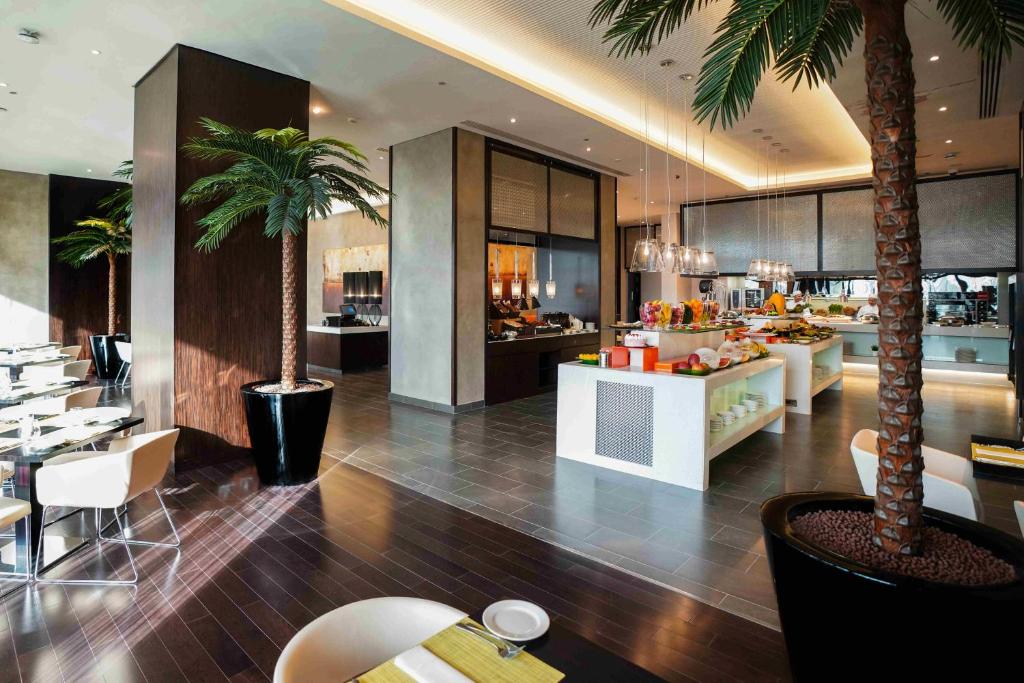 Centro Corniche Al Khobar by Rotana Hotel (Al-Khobar) - Deals, Photos ...