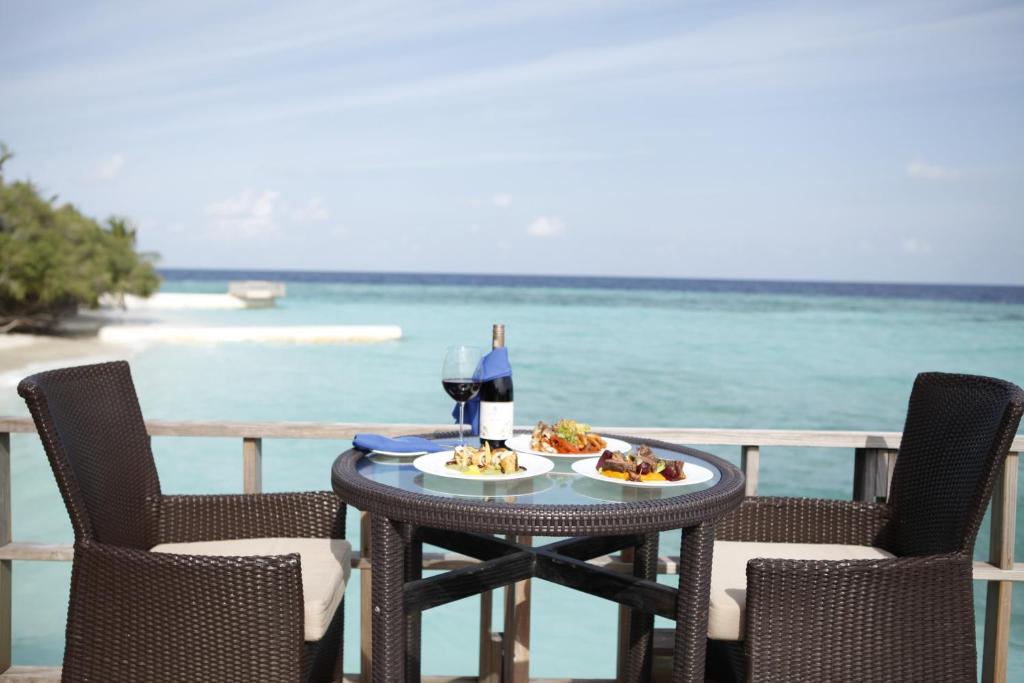 Eriyadu Island Resort, Maldive Islands | 2024 Updated Prices, Deals