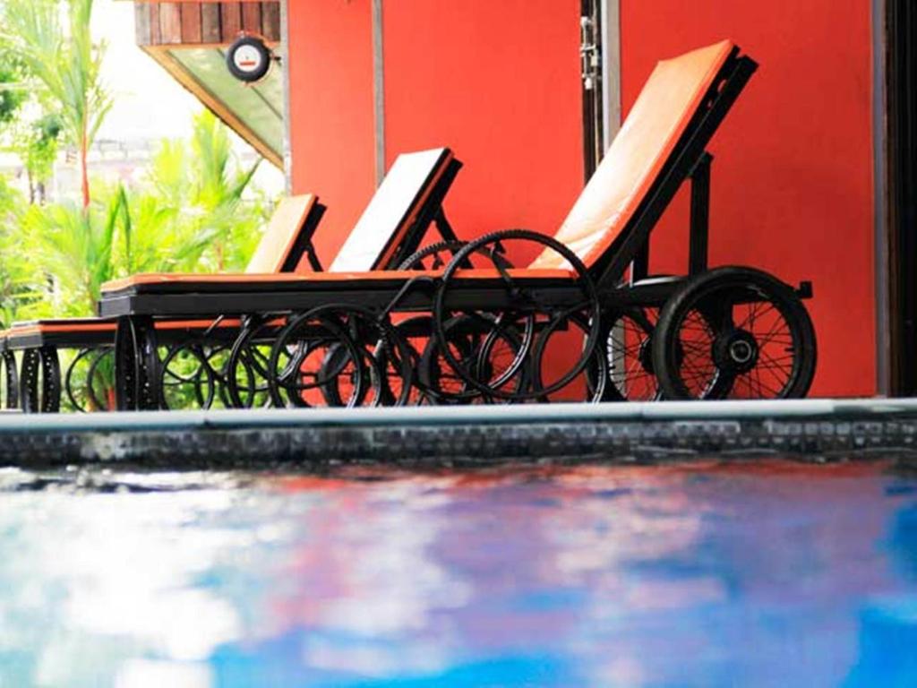 Nicky's Handlebar Hotel, Phuket | 2024 Updated Prices, Deals