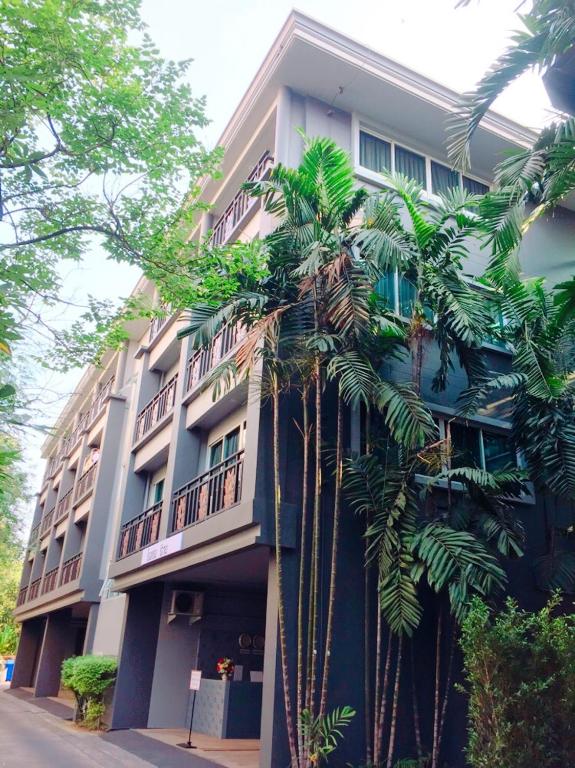 14 Resort, Bangkok | 2024 Updated Prices, Deals