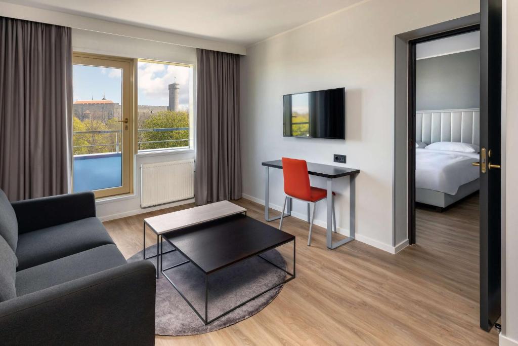 Park Inn by Radisson Meriton Conference & Spa Hotel Tallinn, Tallinn ...