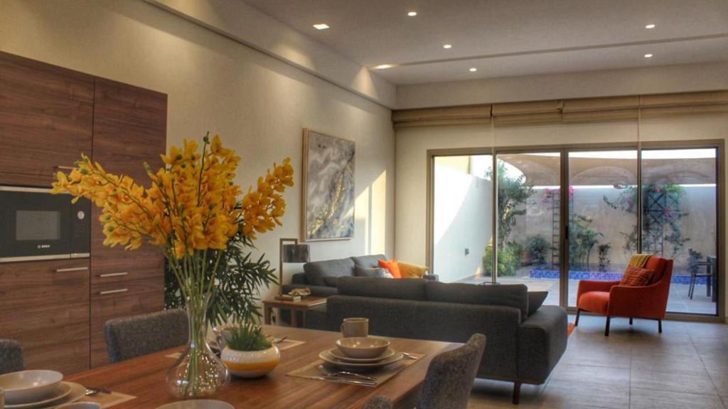 Jaw Resort & Spa Hotel (Manama) - Deals, Photos & Reviews