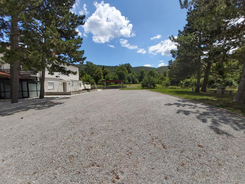 Divača, Vila Srebrna up to 25% OFF - Book Now