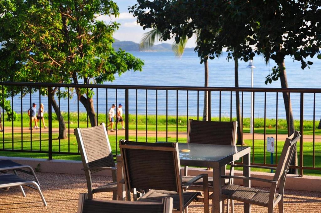 Waters Edge The Strand, Townsville | 2024 Updated Prices, Deals