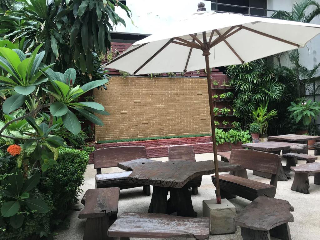 Baron beach hotel, Pattaya | 2024 Updated Prices, Deals