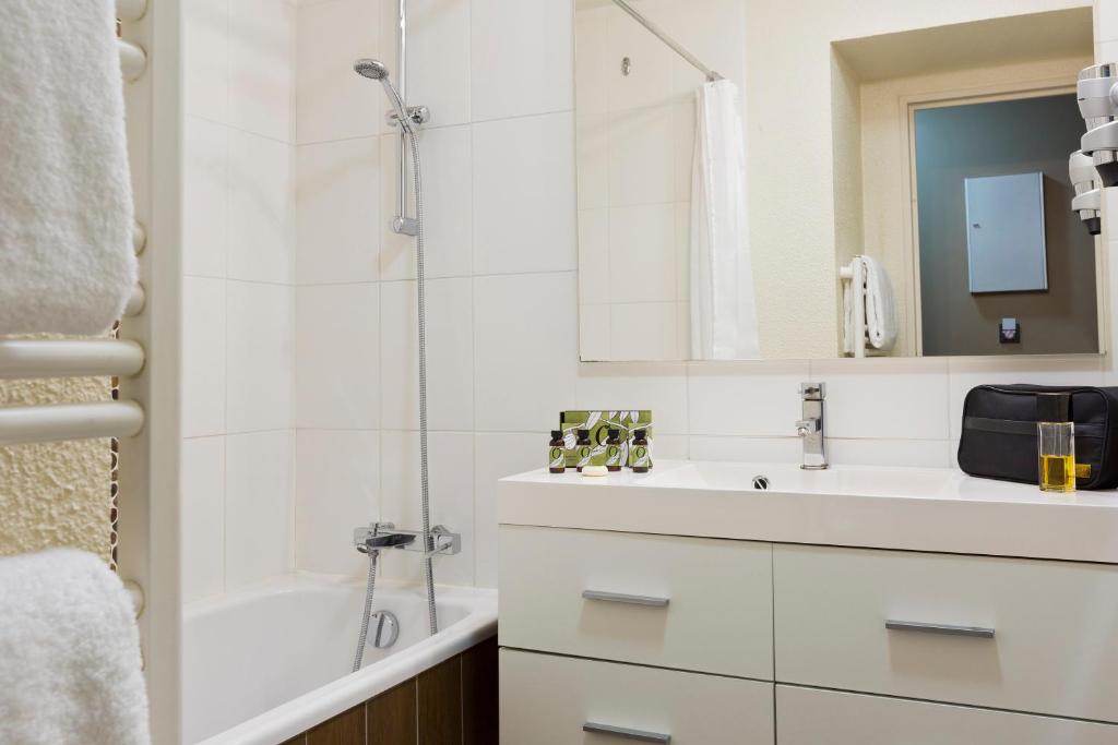 Residence la Reserve Geneve Ferney Voltaire, Ferney-Voltaire | 2024 ...