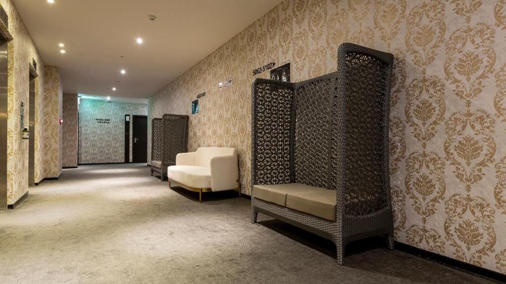 Mayer Inn, Taipei | 2024 Updated Prices, Deals