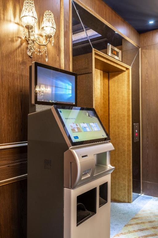 Mayer Inn, Taipei | 2024 Updated Prices, Deals