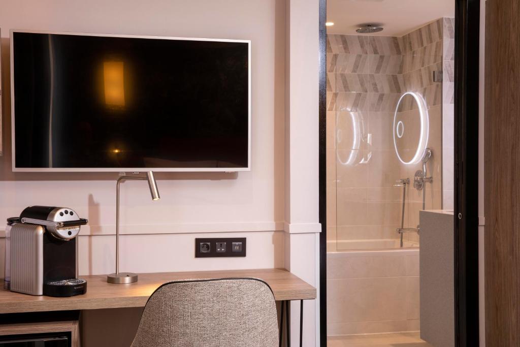 Daunou Opera Hotel, Paris | 2024 Updated Prices, Deals