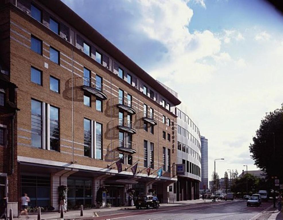 Novotel London Waterloo Hotel - 2025 Exclusive Deals
