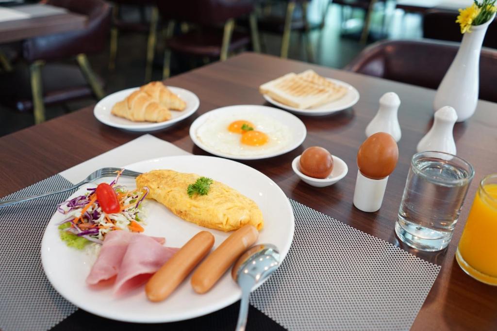 Picnic Hotel Bangkok, Bangkok | 2024 Updated Prices, Deals