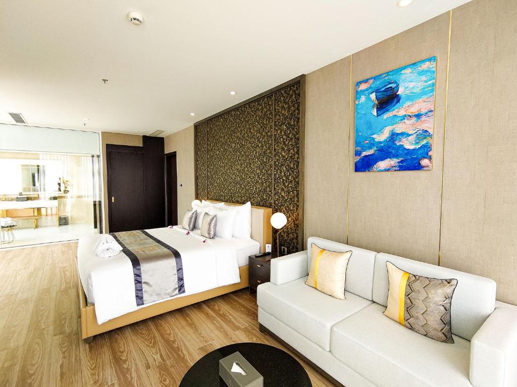 DIAMOND STARS BEN TRE HOTEL, Ben Tre | 2024 Updated Prices, Deals