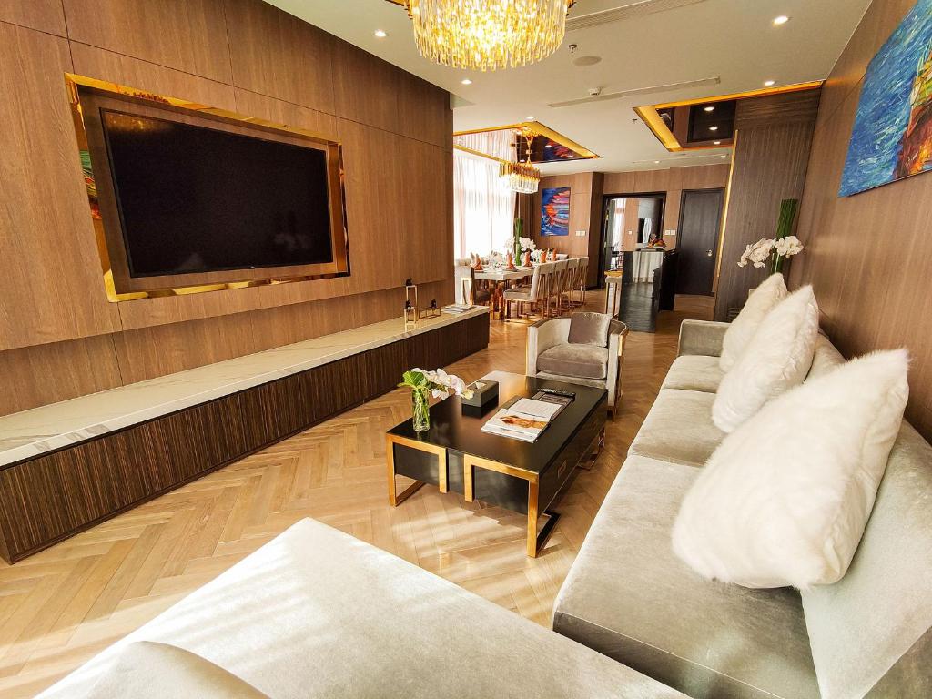 DIAMOND STARS BEN TRE HOTEL, Ben Tre | 2024 Updated Prices, Deals