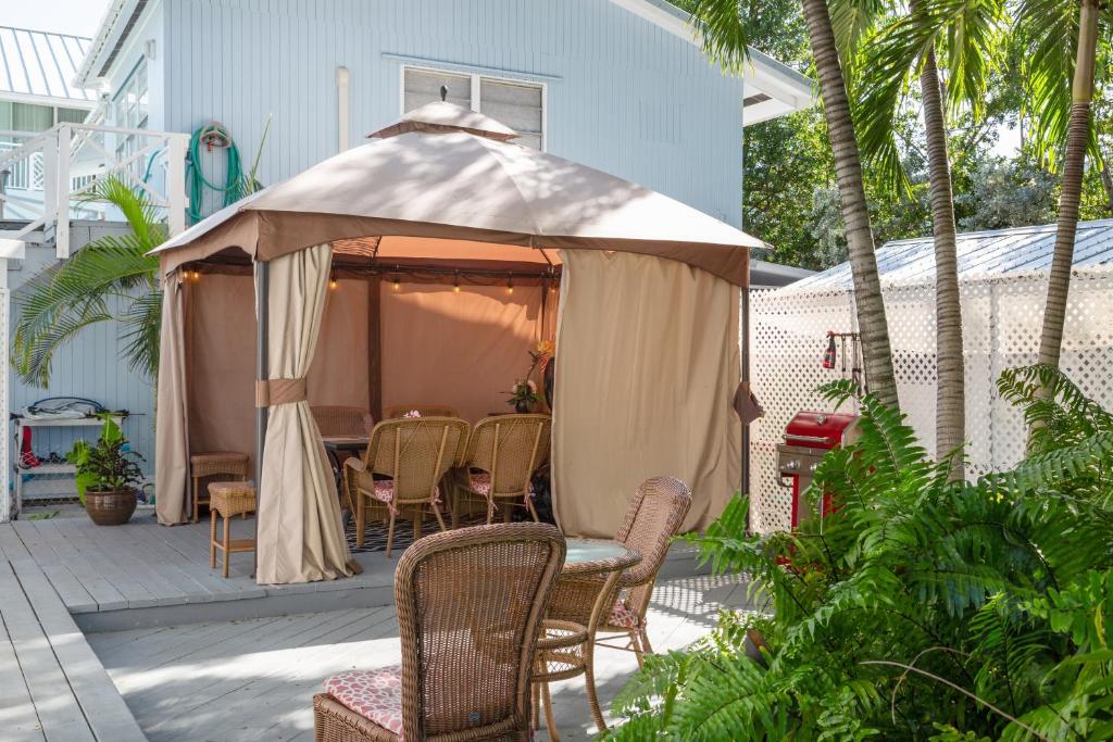 An Island Oasis, Key West (FL) | 2024 Updated Prices, Deals