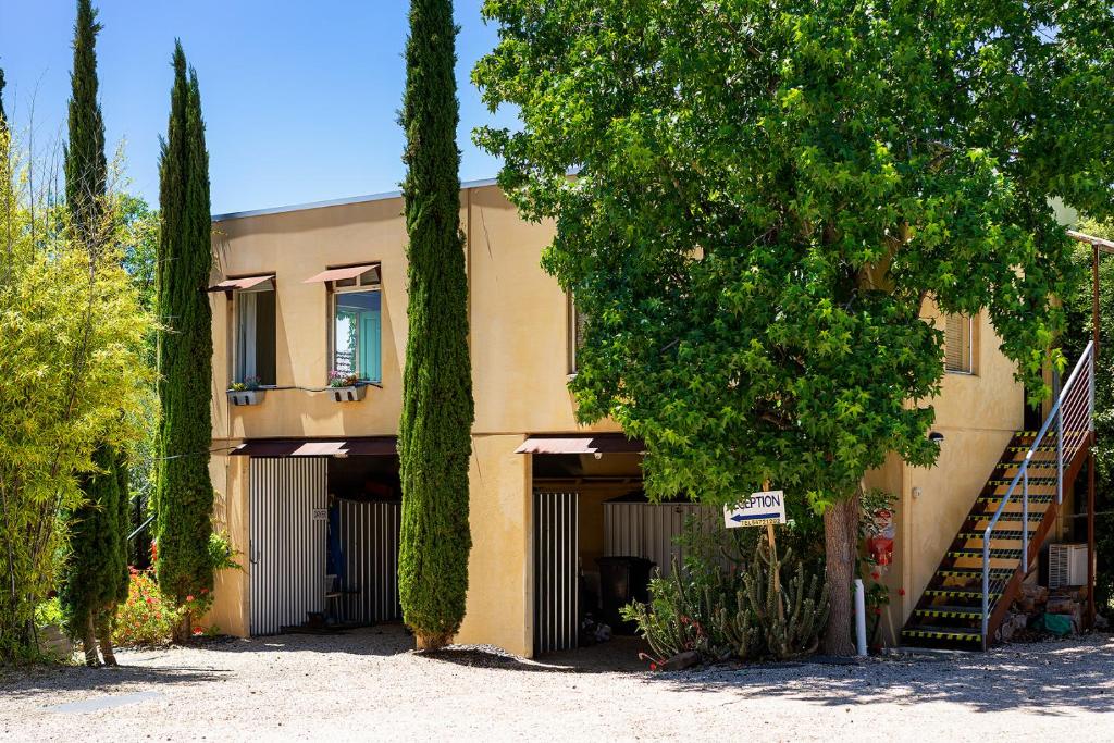 Albion hotel and motel Castlemaine, Castlemaine | 2024 Updated Prices ...