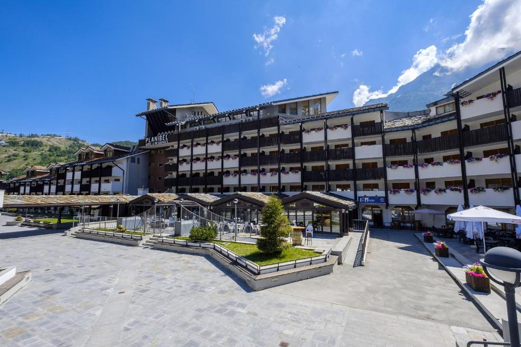 TH La Thuile Planibel Residence Deals