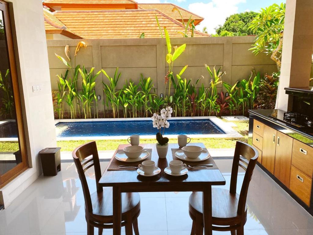 Three Brothers Bungalows and Villas Serviced apartment (Bali) - Deals ...