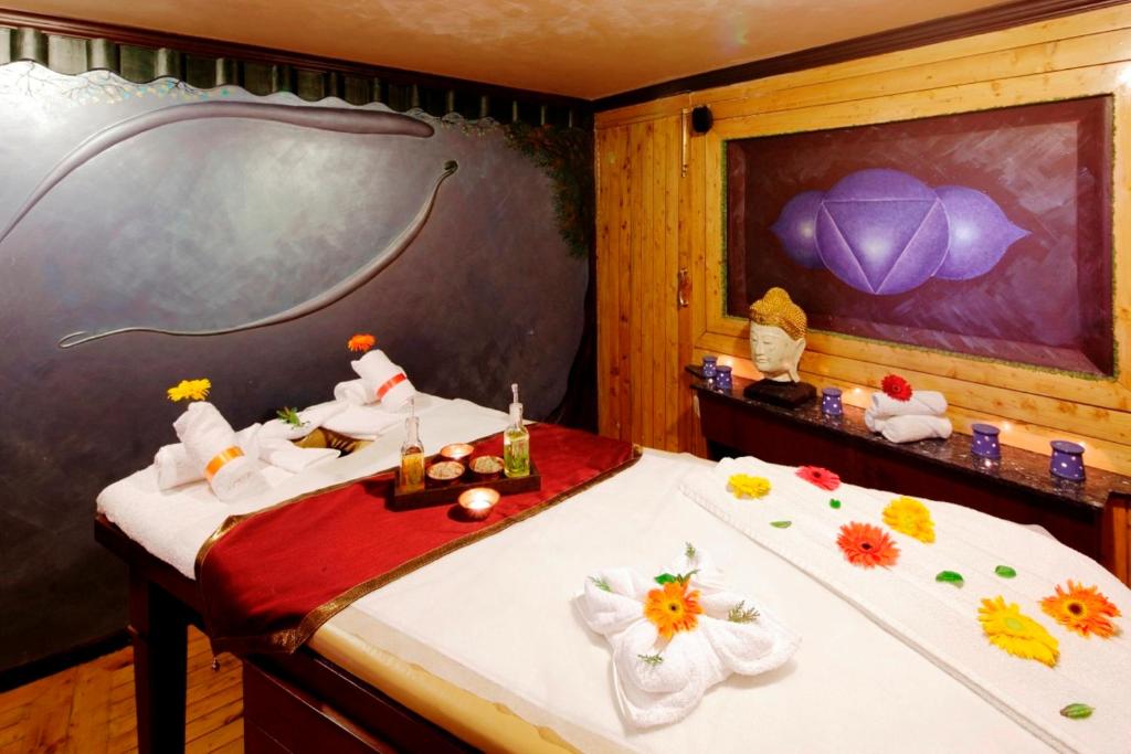 Manu Allaya Spa Resort, Manali | 2024 Updated Prices, Deals