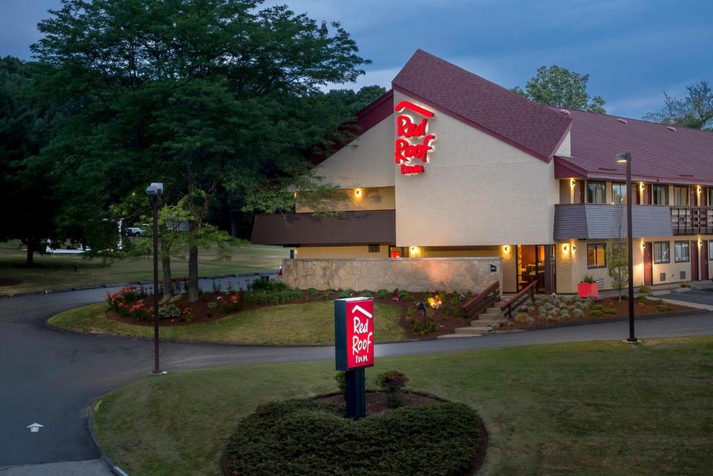 Red Roof Inn Boston - Southborough/Worcester, Southborough (MA) | 2024 ...