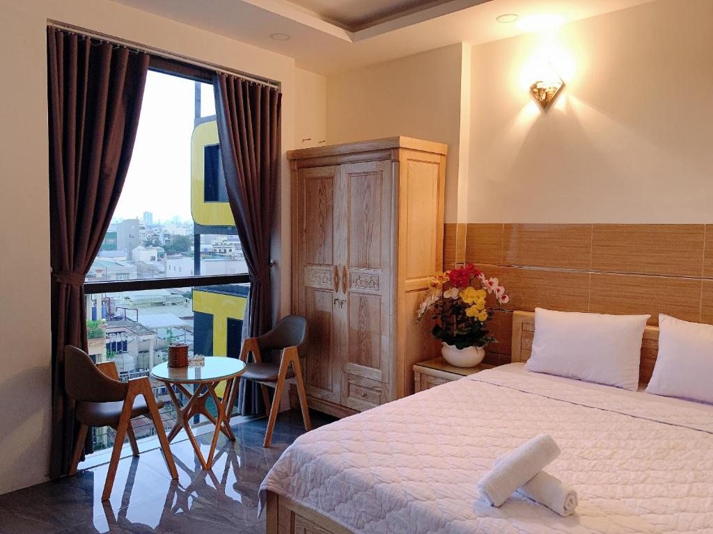 Tan Dat Hoa Hotel 145-145B Th?ch Lam, P.Hi?p Tân, Q.Tân Phú, H? Chí ...