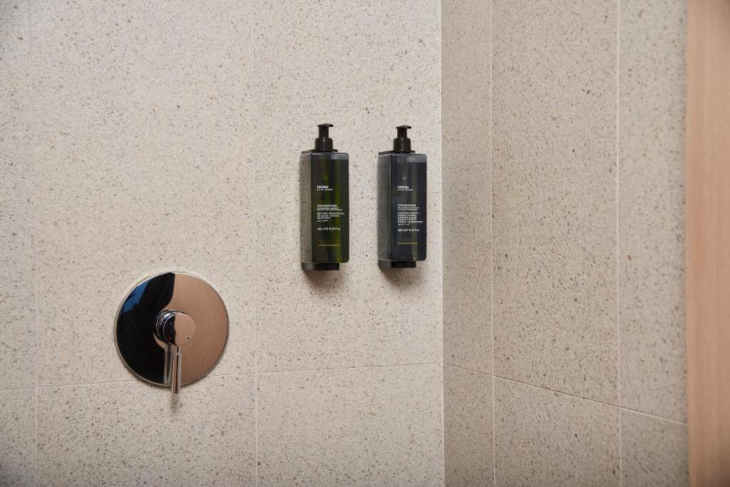 KINN Capsule Capsule hotel (Singapore) - Deals, Photos & Reviews