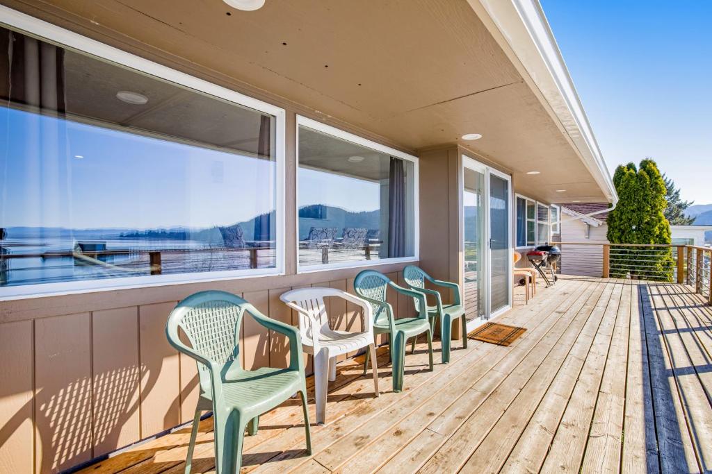 Fisherman's Dream Boat House, Garibaldi, OR up to 25% OFF - Book Now