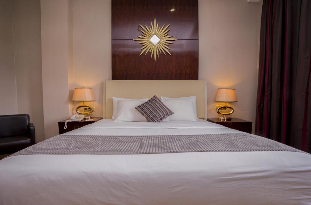 Sutan Raja Hotel And Convention Centre - Harga Promo Terbaik 2024 - Agoda