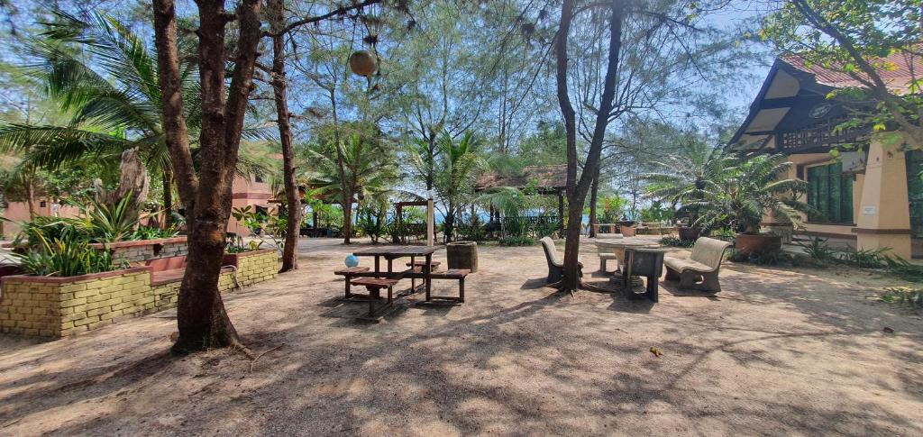 Pandan Laut Beach Resort, Merang | 2024 Updated Prices, Deals