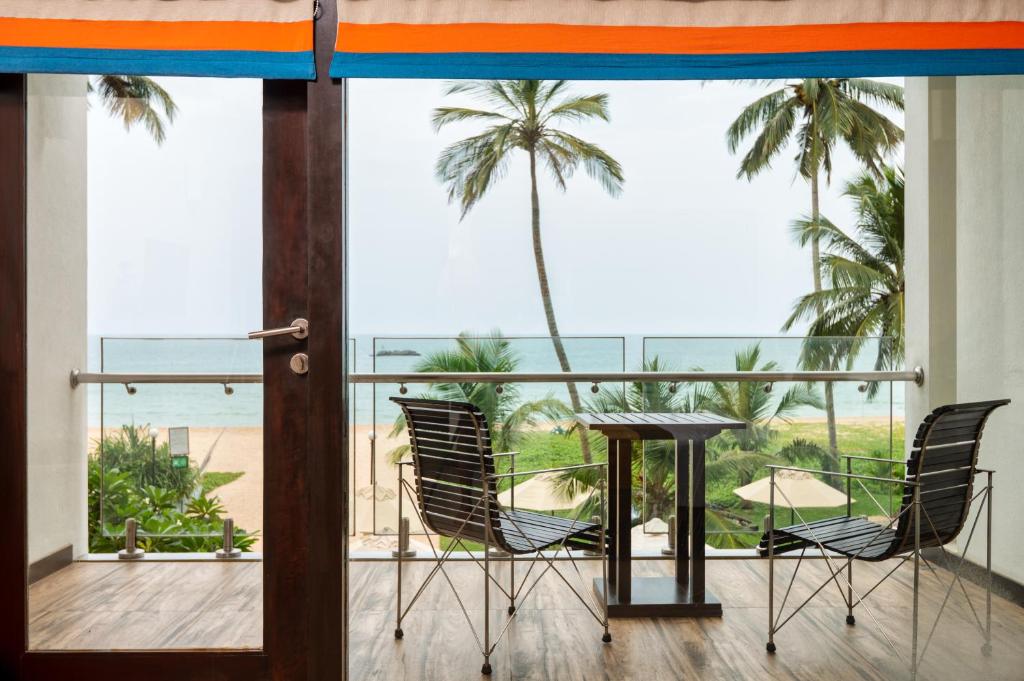 Shinagawa Beach Resort in Hikkaduwa - See 2023 Prices