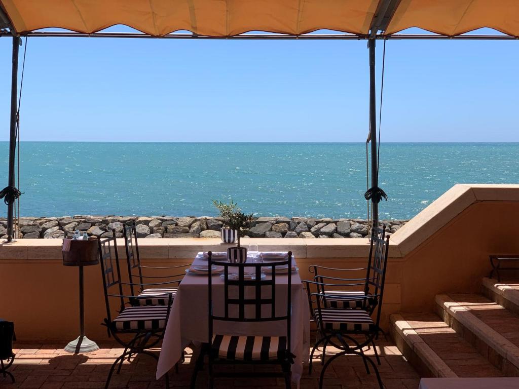 La Posta Vecchia Hotel, Rome | 2024 Updated Prices, Deals