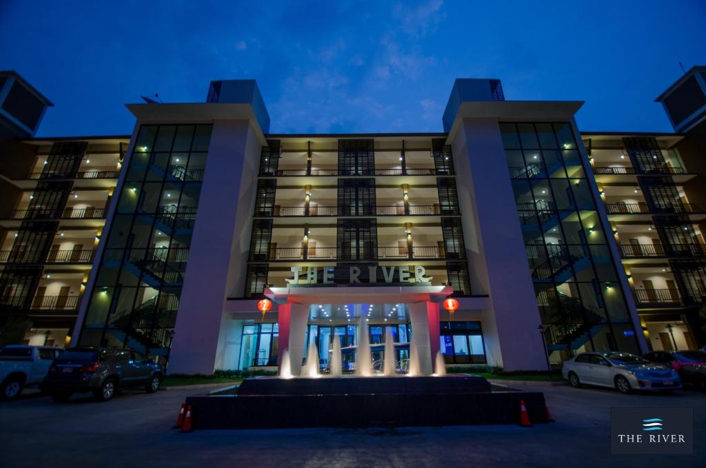 The River Hotel, Nakhon Phanom | 2023 Updated Prices, Deals