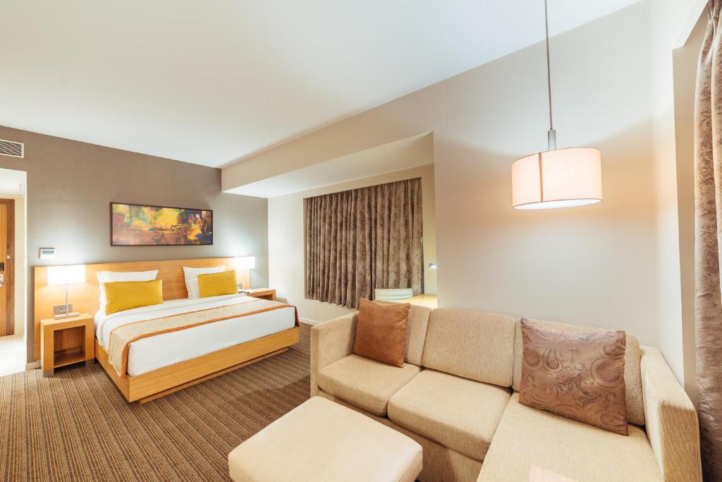 Novotel Lucknow Gomti Nagar, Lucknow | 2024 Updated Prices, Deals