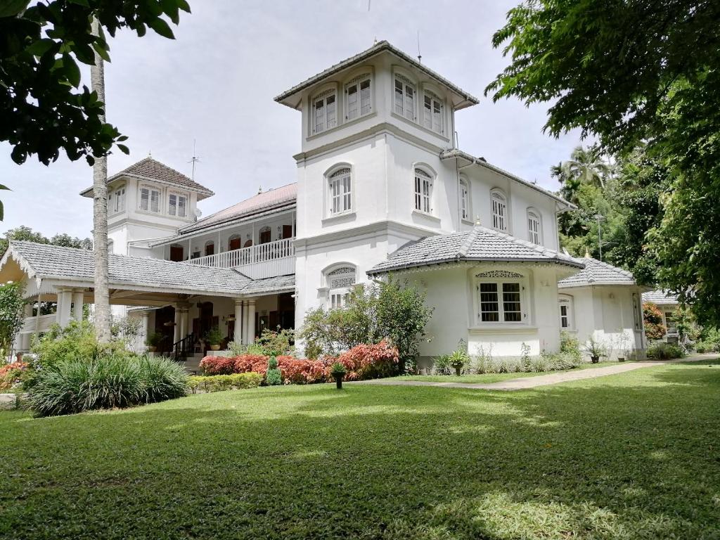 Manor House, Kandy | 2025 Updated Prices, Deals