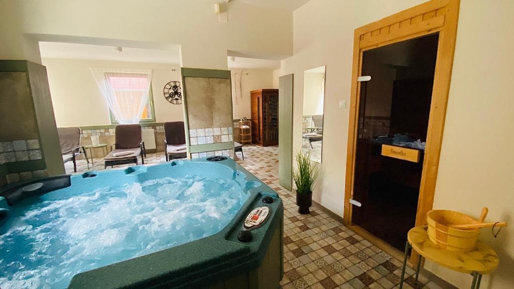 Best Price on Villa Oliva Boutique Rooms & Spa Zamárdi (Villa Oliva ...