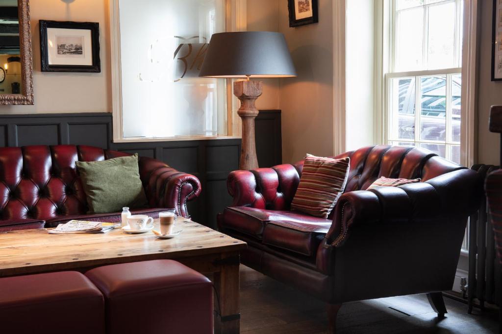 Broom Hall Inn | Cotswolds Guide