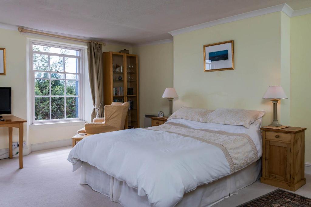 Lammas Park House | Devon Guide