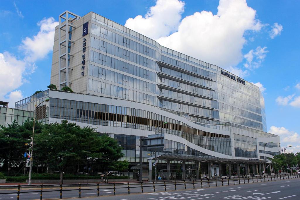 Novotel Ambassador Suwon Hotel, Suwon-si | 2024 Updated Prices, Deals