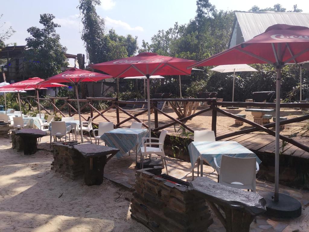 Beach Island Graskop Hotel - Deals, Photos & Reviews