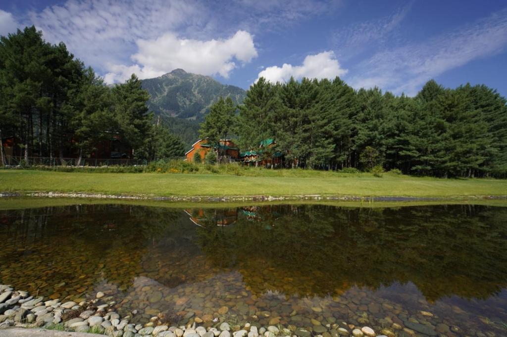 Radisson Golf Resort Pahalgam, Pahalgam | 2024 Updated Prices, Deals