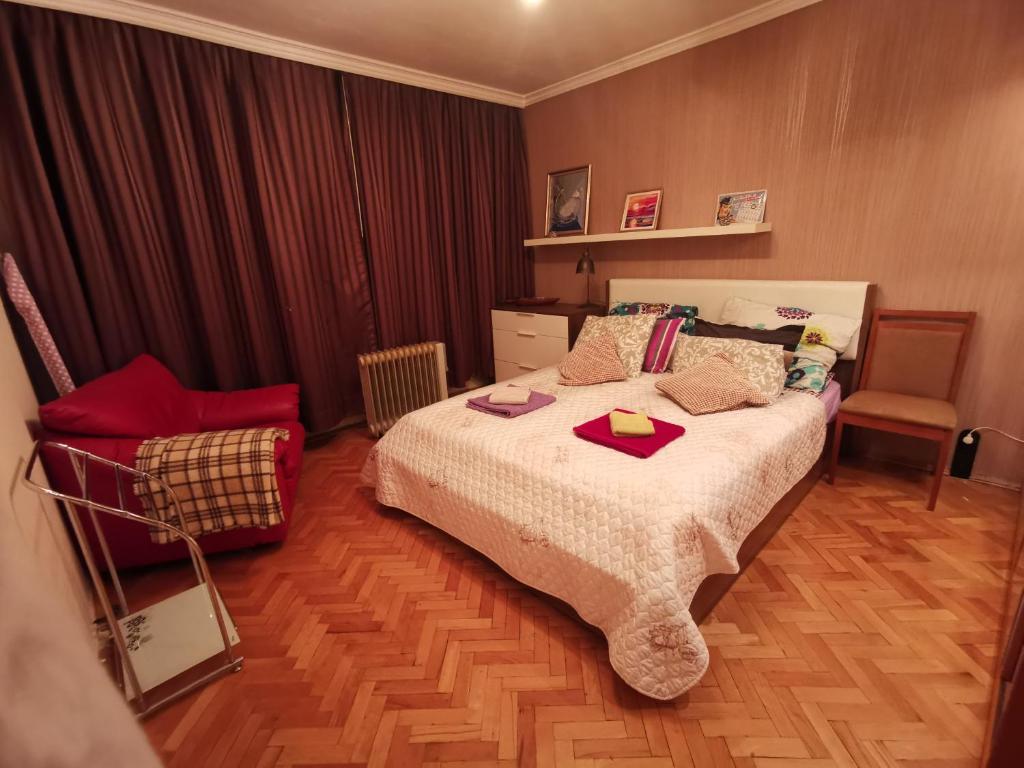 索非亞Spacious quiet apartment next to Arena Armeec and Metro station GM ...