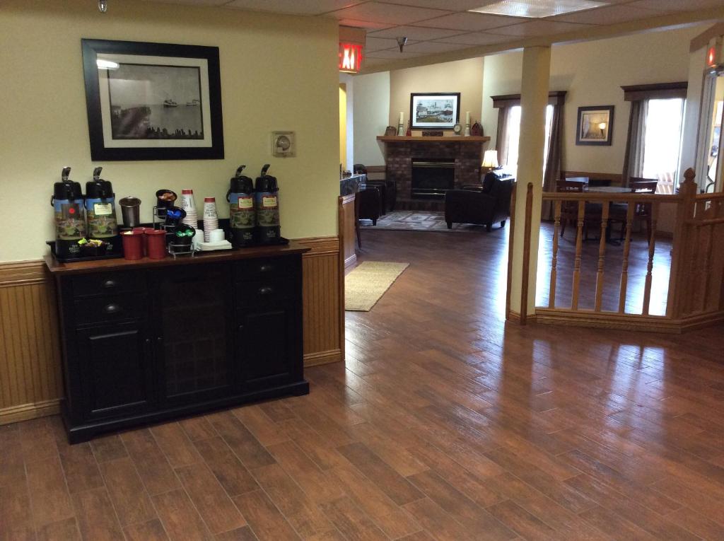 Country Inn Two Harbors Hotel (Two Harbors (MN)) - Deals, Photos & Reviews
