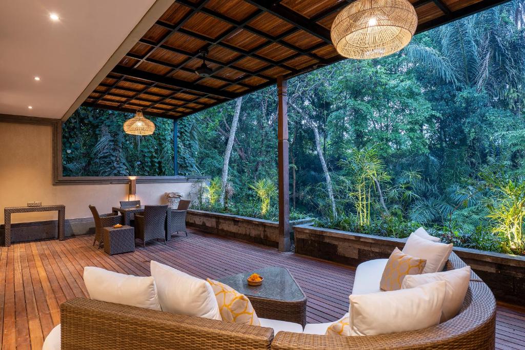 Vije Boutique Resort & Spa Hotel (Bali) - Deals, Photos & Reviews