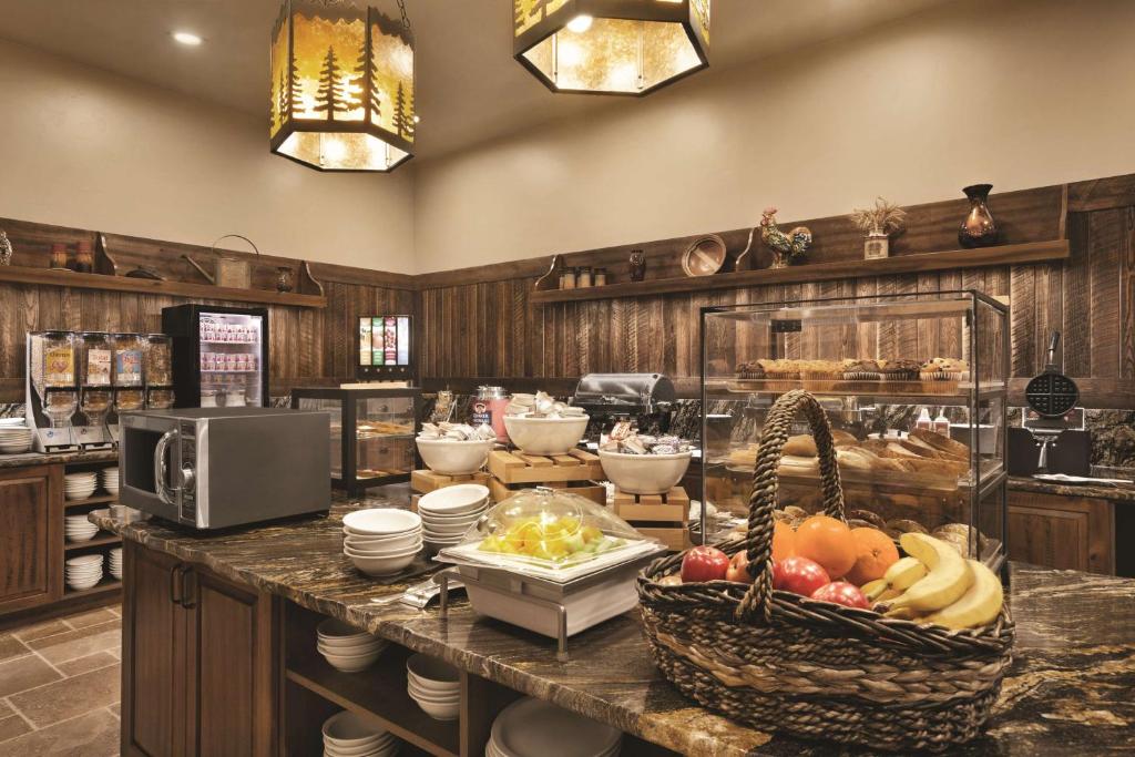 Glacier International Lodge, Kalispell (MT) | 2024 Updated Prices, Deals