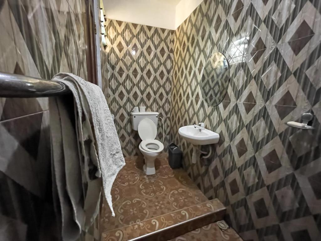Small World Hotel in Kpong | Rest Reserve