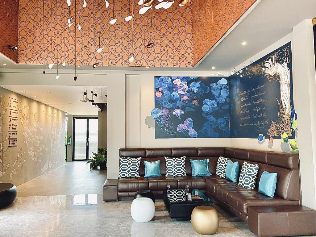 Best Price on The Poem Hotel in Rayong + Reviews!