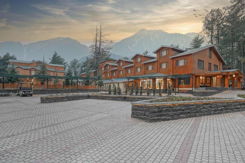 Radisson Golf Resort Pahalgam, Pahalgam | 2024 Updated Prices, Deals