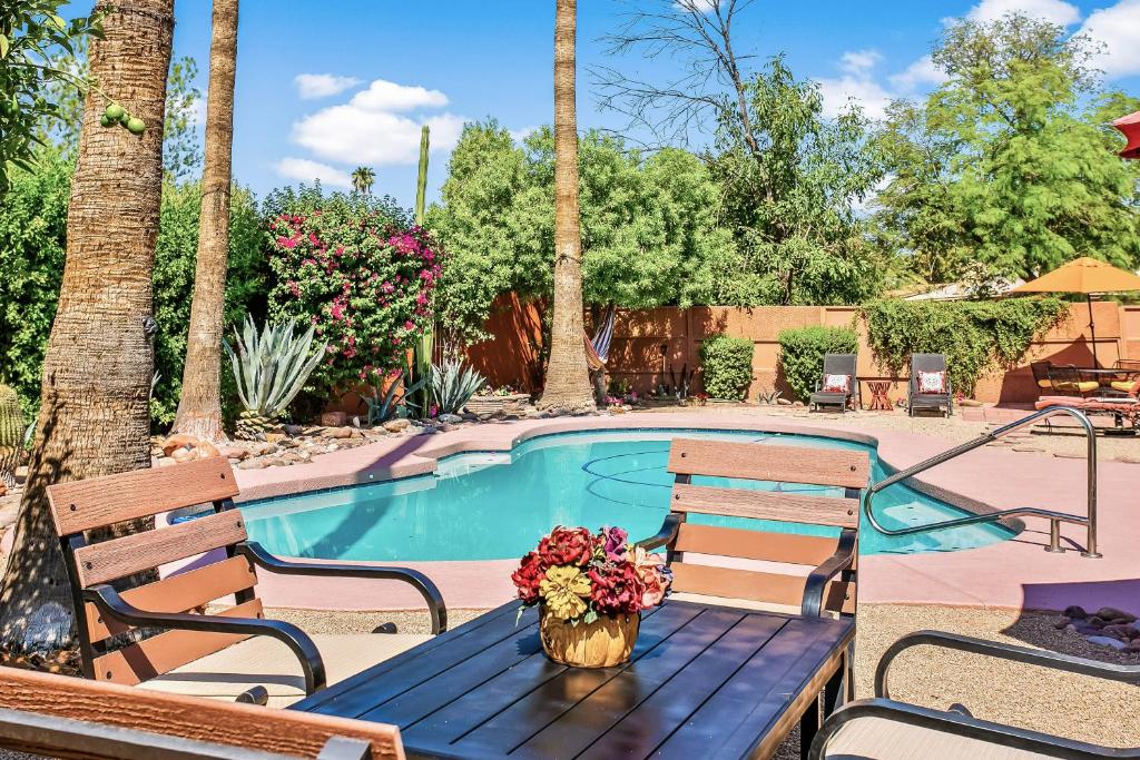 Hotels in Dobson Ranch, USA - price from $119 | Planet of Hotels