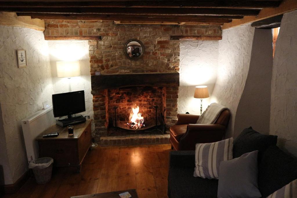 From £79 - Bay Cottage in Broadstairs - Exclusive unmissable deals Book ...